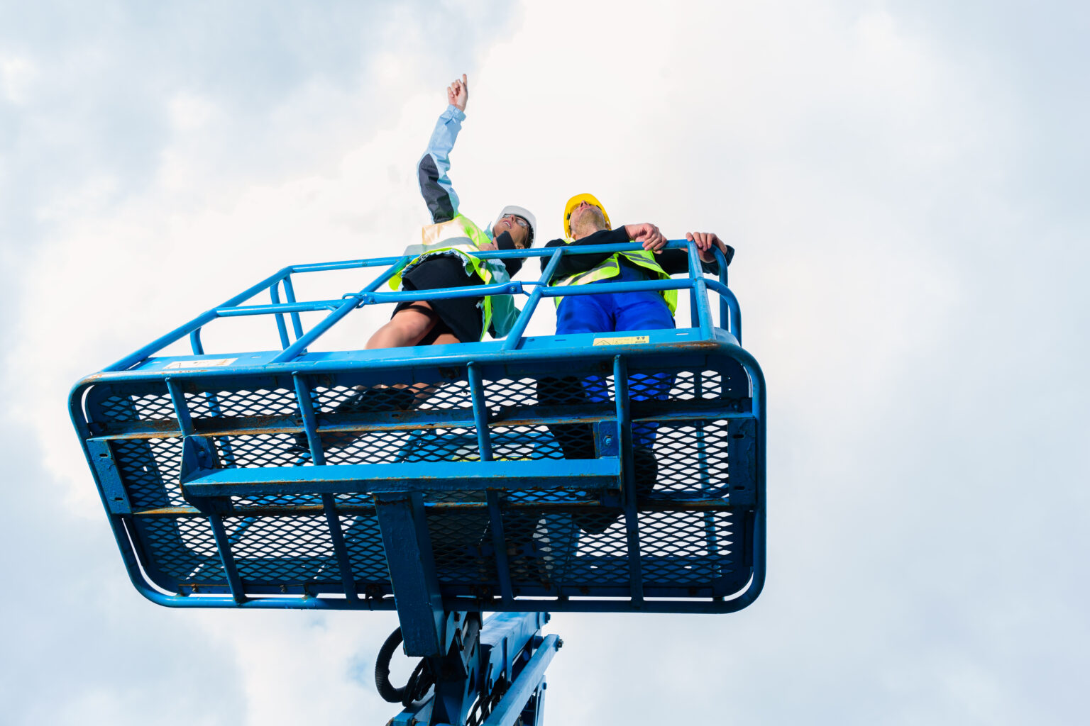 How Man Baskets Ensure Safety at Elevated Work Locations? - Rebco Crane ...